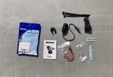 Kaedear『USBチャージャー』をレビュー！特徴や取付方法！電源付きで安心。 | DARADARA.site